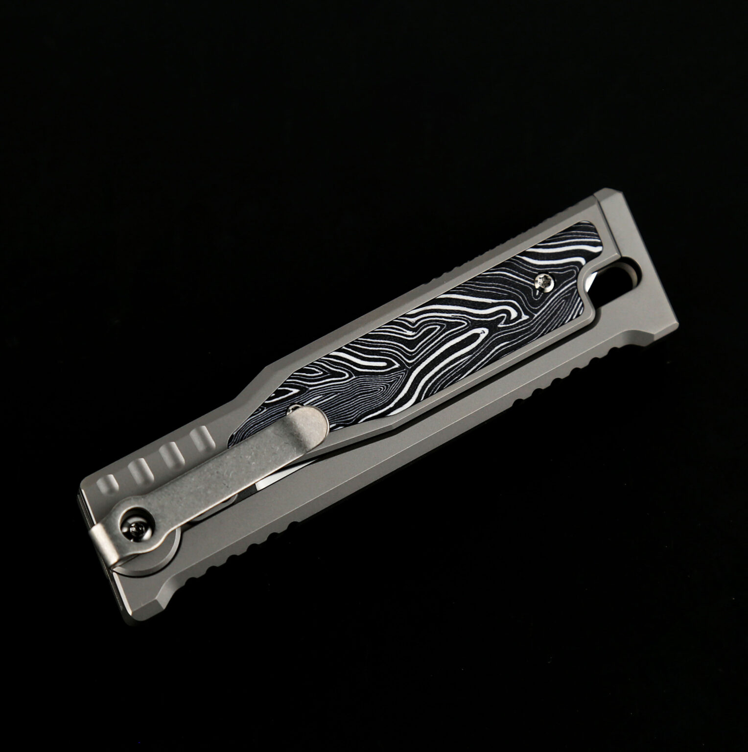 EXO-M G10 Damascus Pattern – Black/White Tanto – Reate Knives